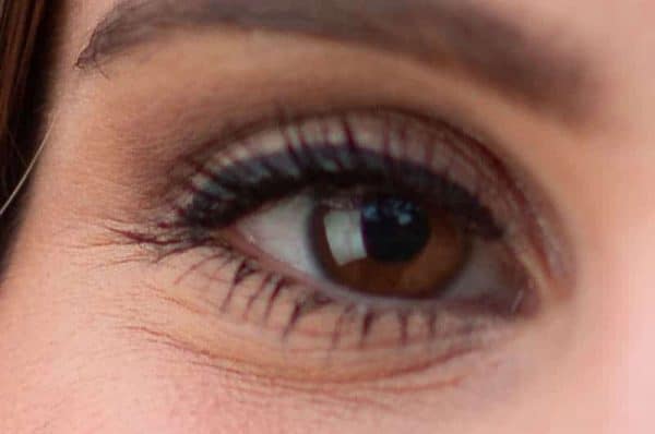 How To Get Sharp Eyes In A Portrait (7 Steps To Nail Focus)