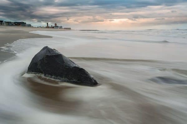 Long Exposure Ocean Photography (Capturing The Waves)